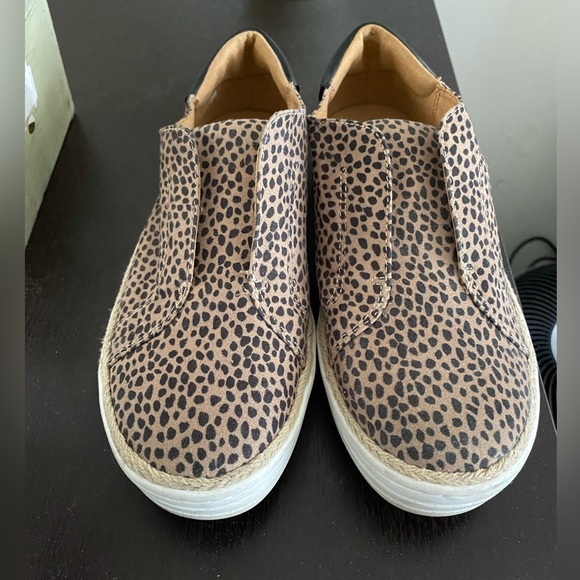 Universal Thread | Shoes | Universal Thread Cheetah Platform Flatssize ...